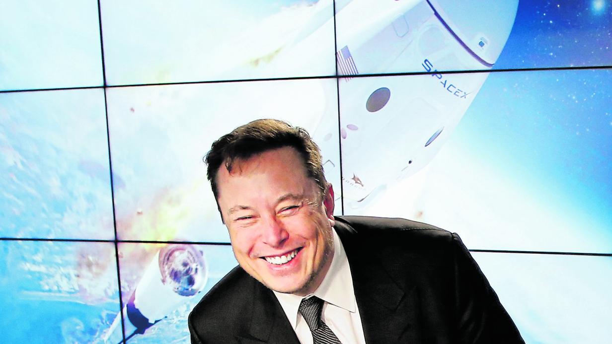 Elon Musk macht sich über Weltraumflug von Jeff Bezos lustig