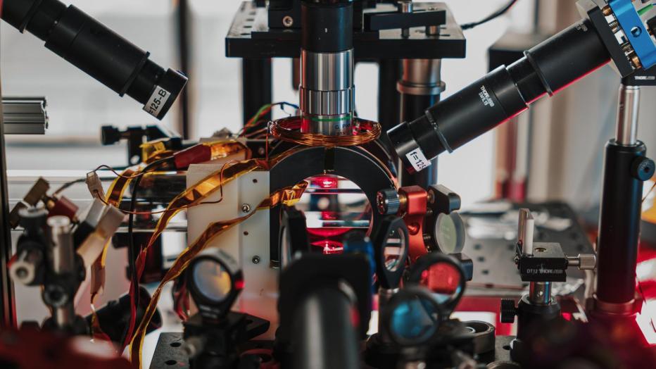 Forscher erschaffen "Mini-Universum", um Zeit zu messen