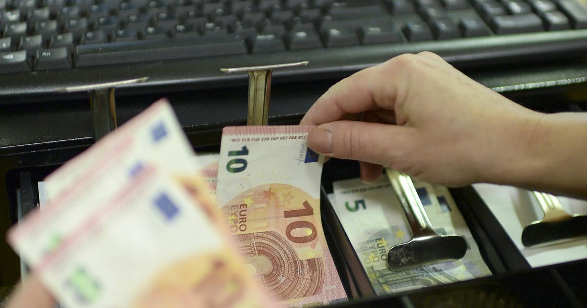 Zahlen mit Bargeld kostet die Volkswirtschaft viel Geld