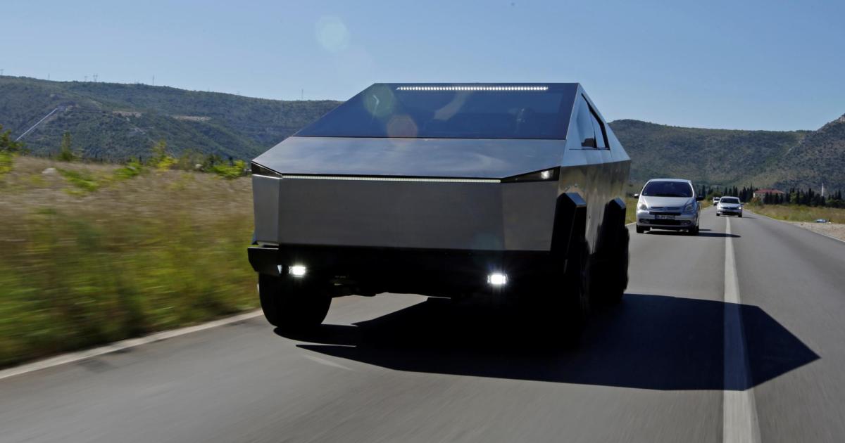 Elon Musk: Cybertruck kann auch als Boot genutzt werden